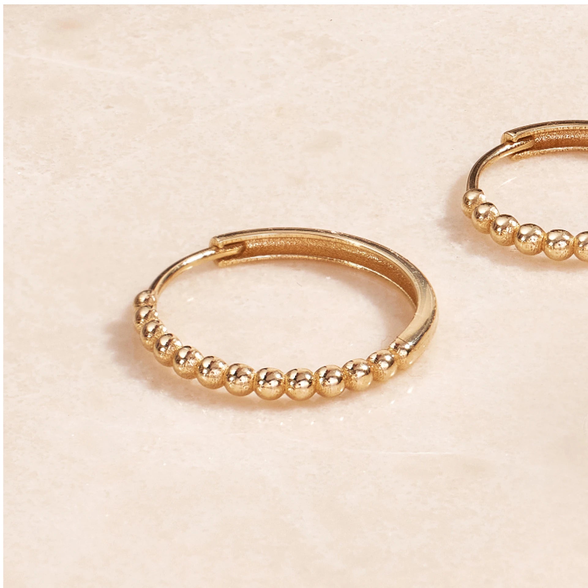 14K Gouden Beaded Hoops voor Dames | Holiday Sale -50%